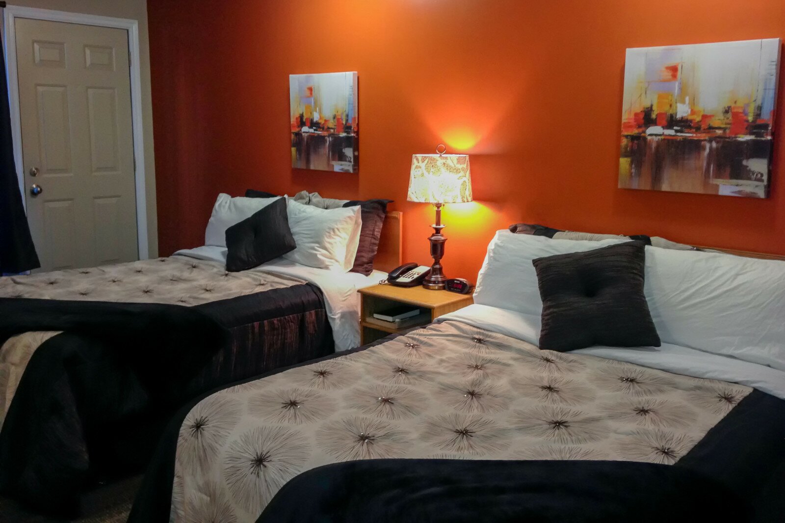 Efficiency Units - The Restland Motel